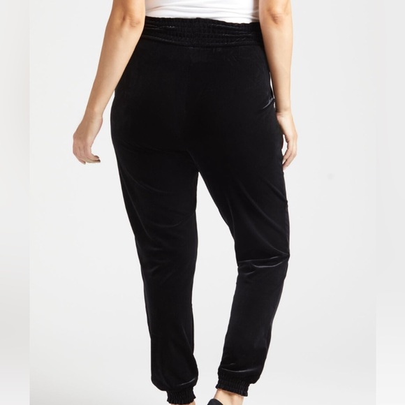 Commando | Pants & Jumpsuits | Commando Velvet Smocked Joggers | Poshmark